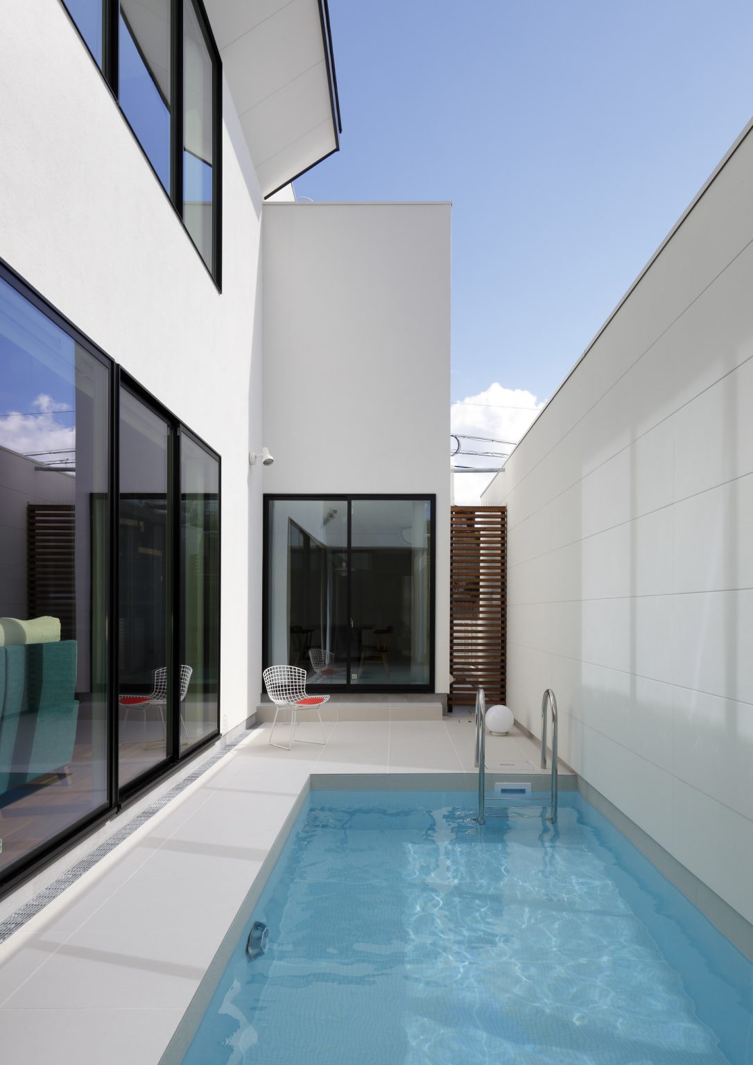 Creative Swimming Pool Designs For Limited Yard Space - DEARTARCH