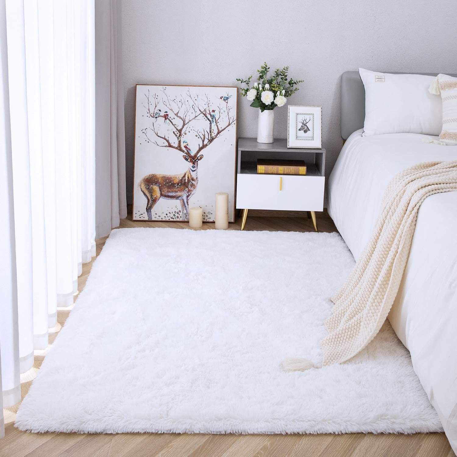 Choose the Right Furniture for White Bedrooms - 20 Examples & Tips ...