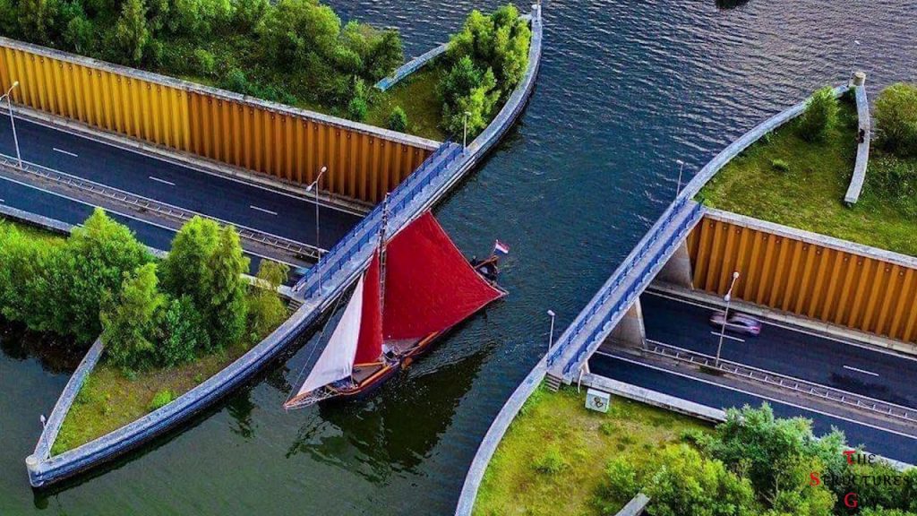 The Netherland's Unique Water Bridge - Veluwemeer Aqueduct - DEARTARCH