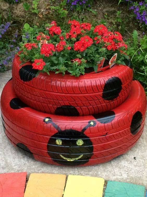 DIY Creative Ways To Reuse Old Tires - Examples & Tips - DEARTARCH